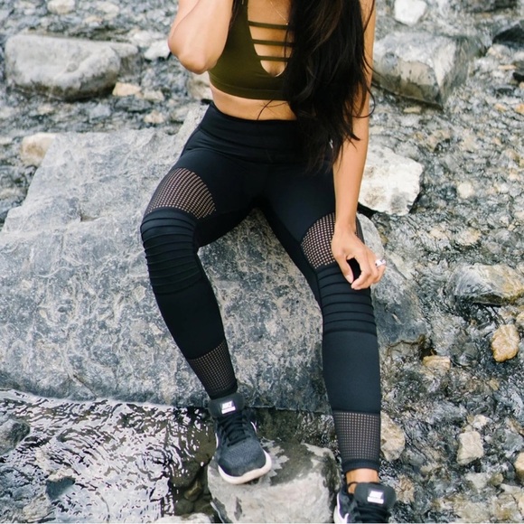 ZYIA | Pants & Jumpsuits | Zyia Black Moto Light Tight Leggings Size 4 ...